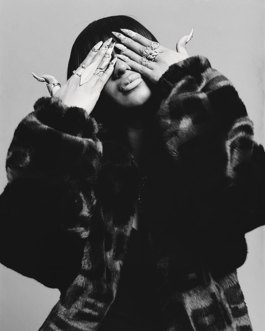 Cardi B Eyes Solo Super Bowl Set - That Grape Juice