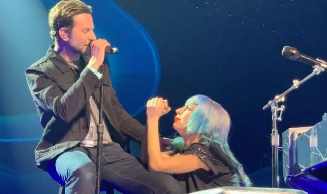 Lady Gaga Performs 'Shallow' Live With Bradley Cooper For First Time At ...