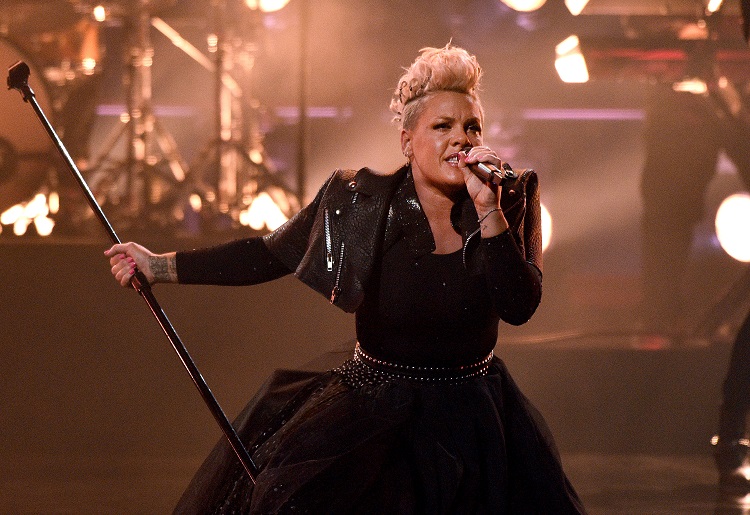 Watch: P!nk Makes History as the Youngest Recipient Ever of the #BBMAs ...