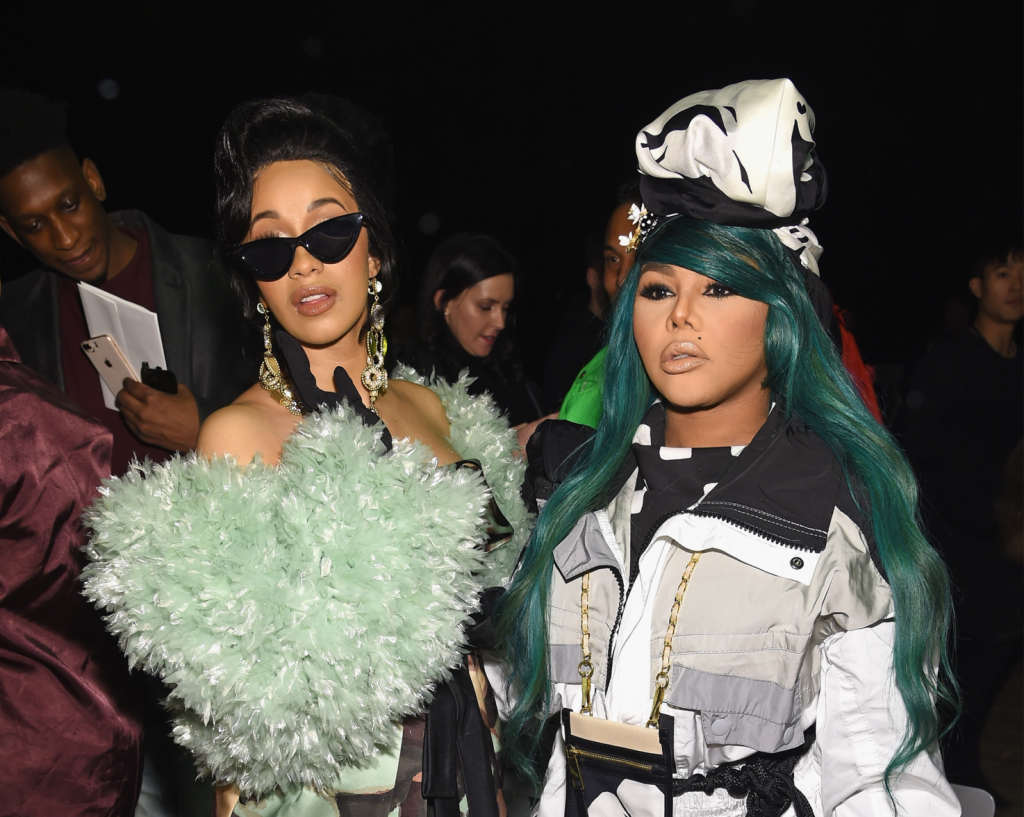 Cardi B Promises Lil Kim Collab Amid Rant Against Rap Legend's 'Cyber ...
