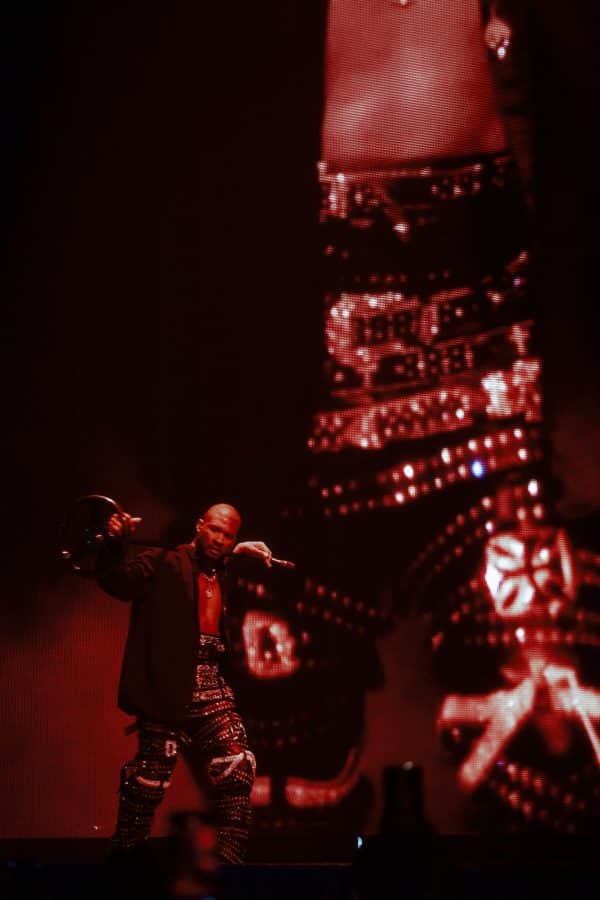 Exclusive Review: Usher’s EPIC ’Past, Present, Future’ Tour Cements ...