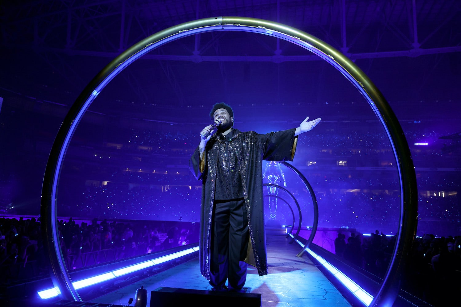 The Weeknd Kicks Off 'After Hours Til Dawn' 2025 Stadium Tour / Setlist ...